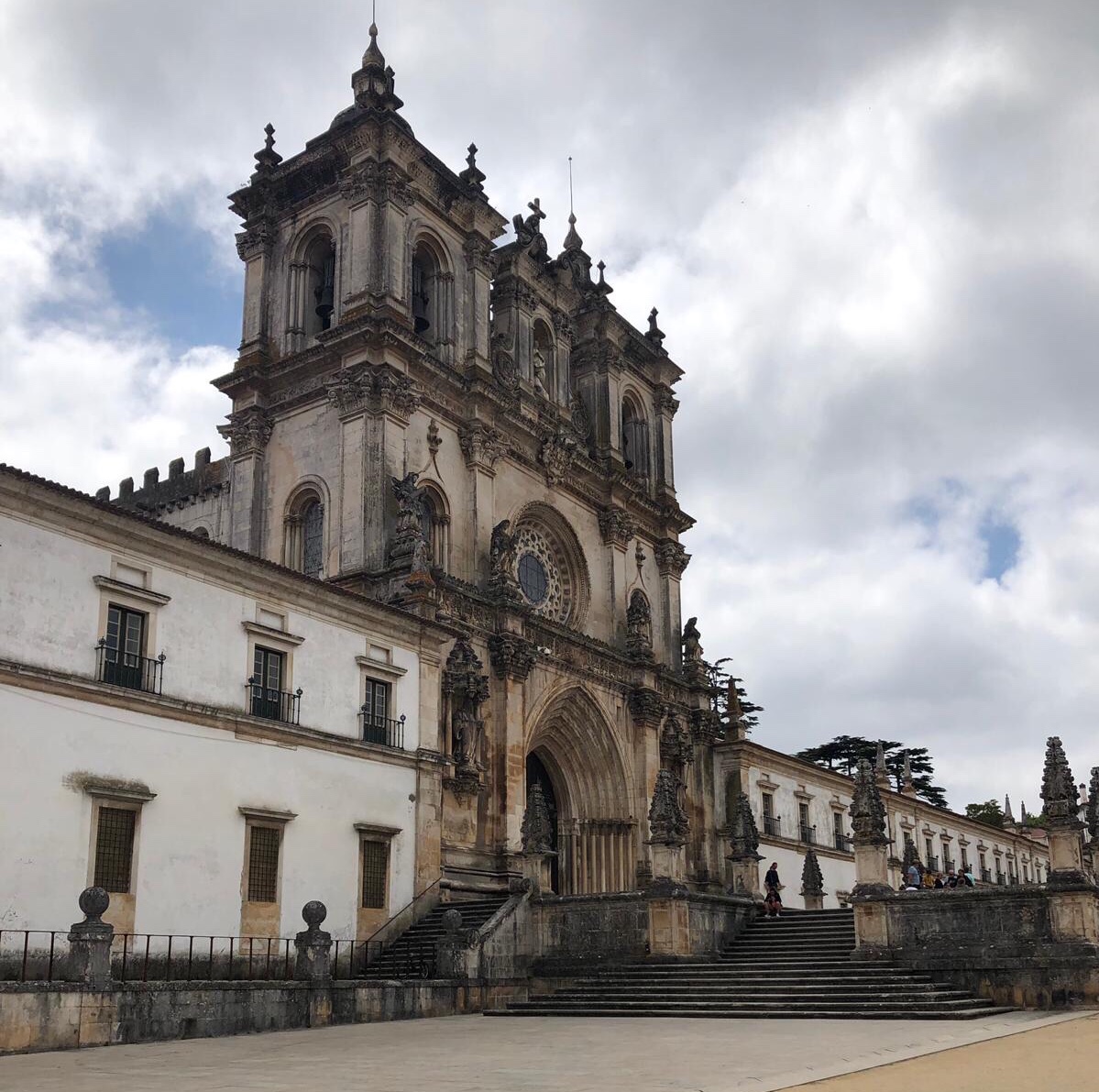 Mosteiro de Alcobaca – From the late 12 th Century- in 1223 it was the ...